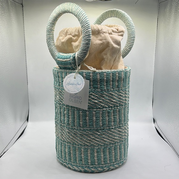 Sigrid Olsen | Bags | Nwt Sigrid Olsen Straw Bucket Bag Blue And Cream ...